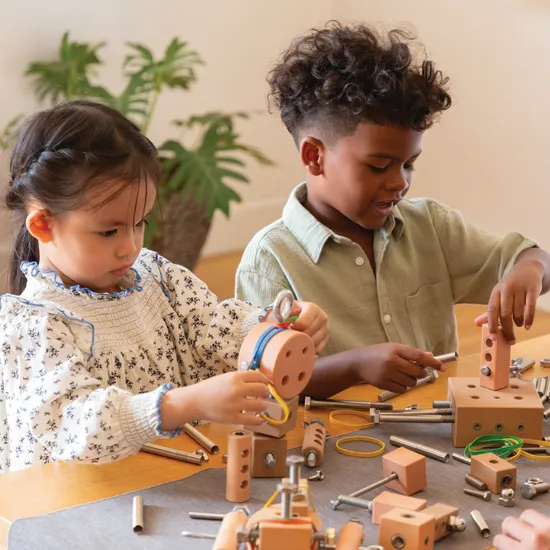 Random Robots Loose Parts STEM Kit - MTA Catalogue