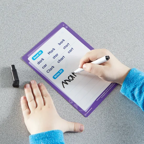 Interactive Decodable Text Set: r-Controlled Vowels Star