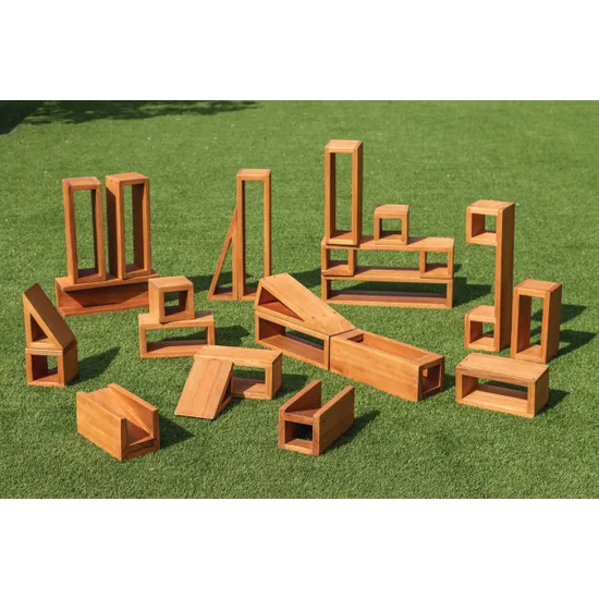 Outdoor Building Set 20 Pieces - MTA Catalogue