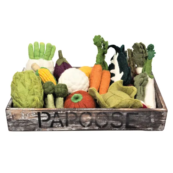 Crated Felt Vegetable Set 20 Pieces - MTA Catalogue