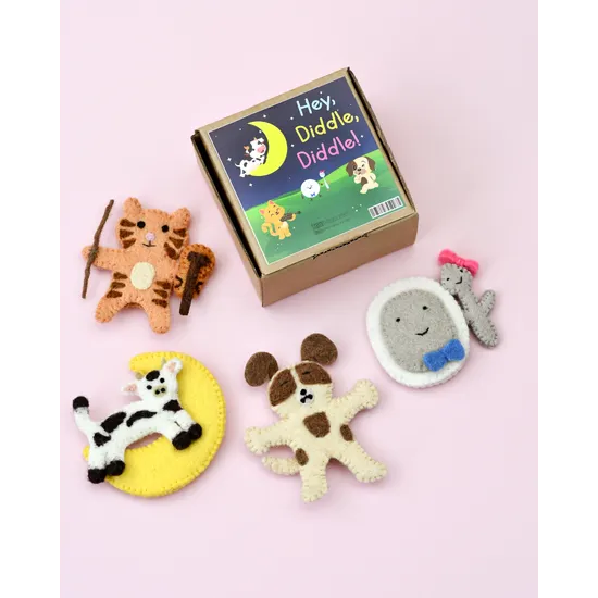 Hey Diddle Diddle! Finger Puppet Set